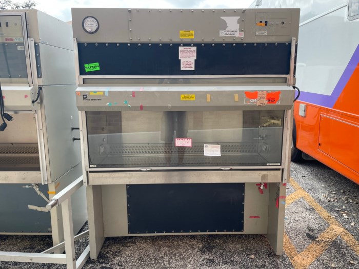 Forma Scientific Model: 1102 Biological Safety Cabinet for sale