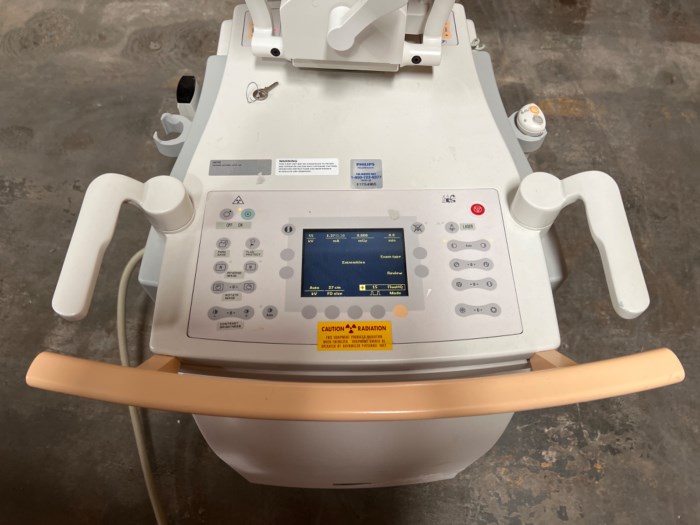 Philips Veradius C-Arm for sale